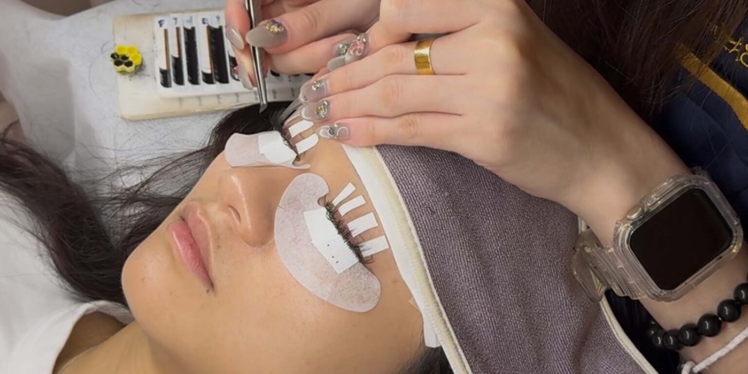 Natural Eyelash Extensions in Singapore | The Lash House